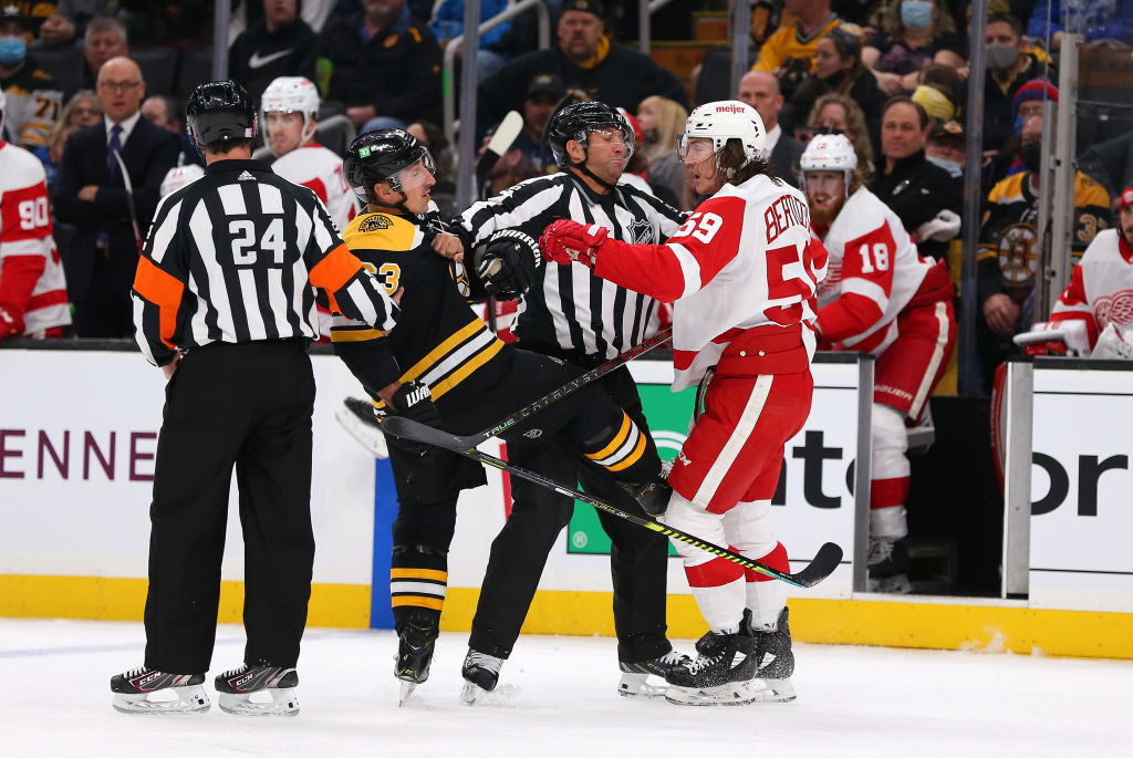 Bruins extend David Pastrnak, acquire forward Tyler Bertuzzi from Detroit