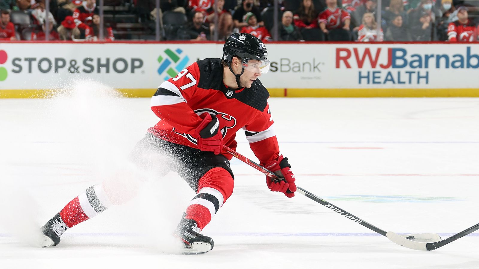 Bruins cap off busy afternoon by signing Pavel Zacha to 1-year contract