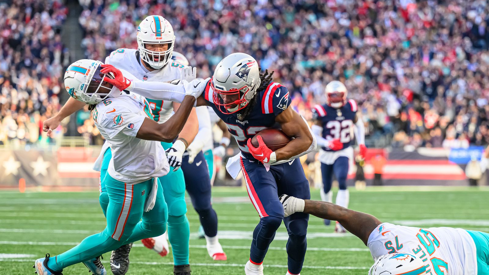 Bedard: Patriots turn to a well-timed deceptive play to turn game vs ...