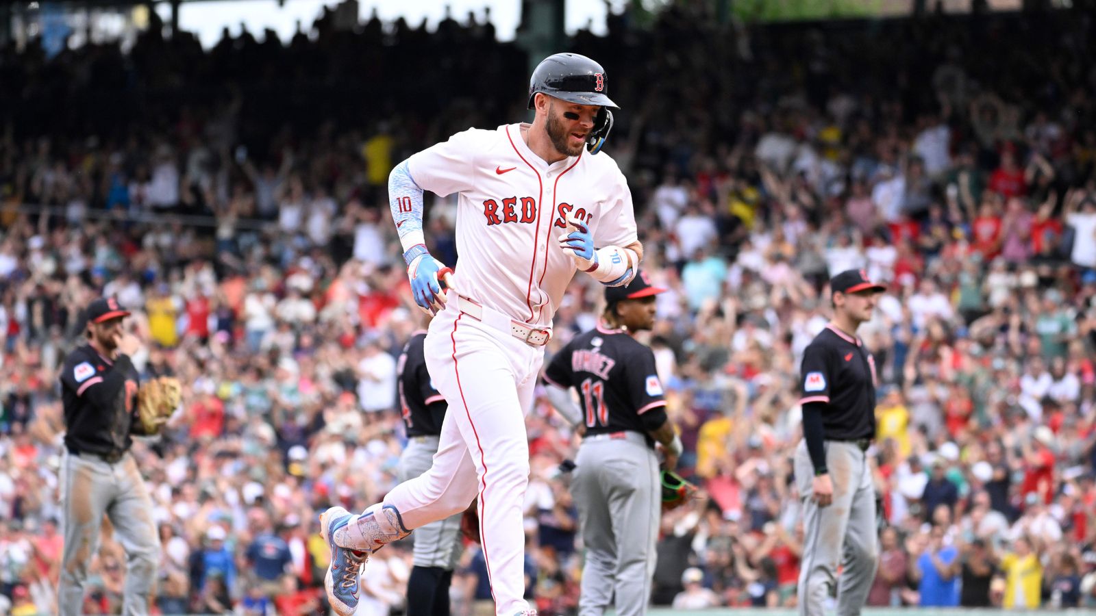 Trevor Story’s late homer lifts Red Sox to Labor Day thriller at Fenway