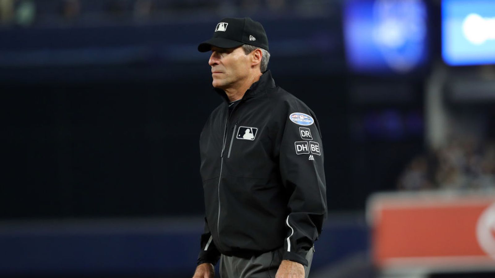 MLB Notebook: Why baseball is stuck with umpire Angel Hernandez