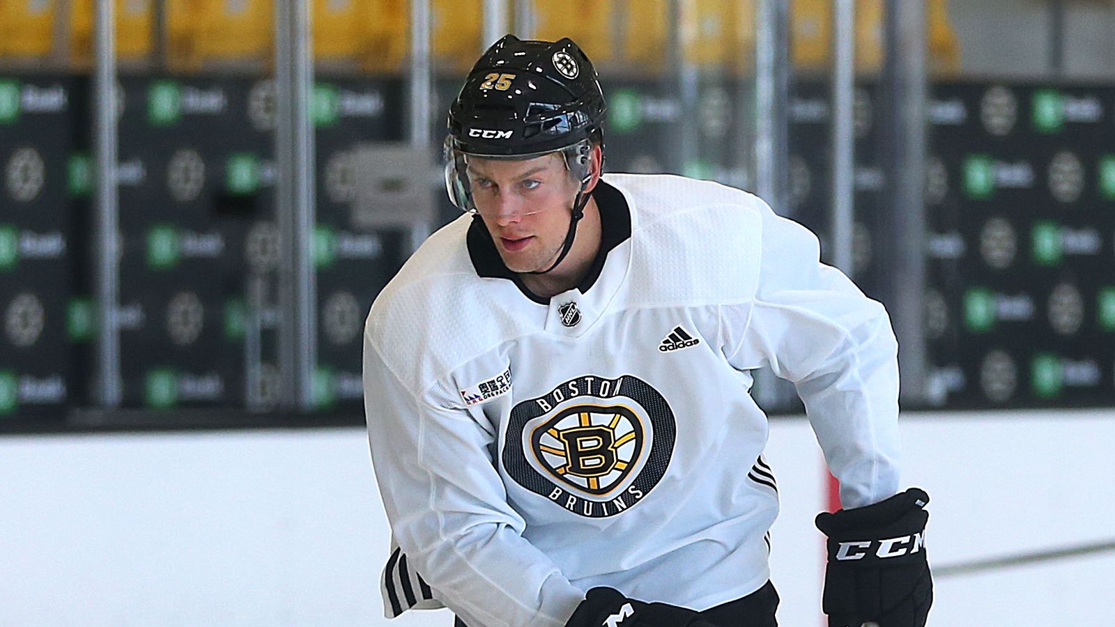 Brandon Carlo feels fully healthy heading into Bruins training camp