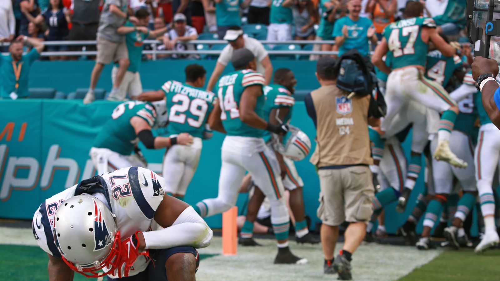 Final: Miami 34, New England 33 - Dolphins shock Patriots with 69-yard ...