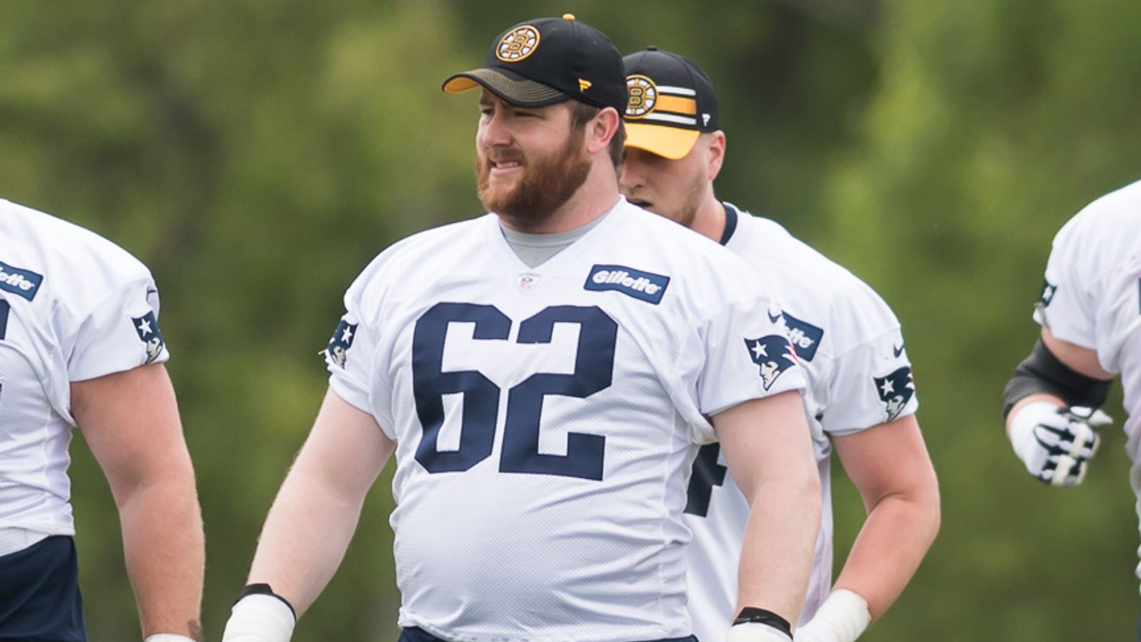 NFL Notebook: Joe Thuney is entering the most important year of his ...